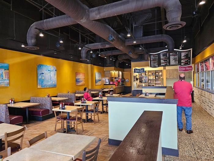 Humdingers Restaurant | Paradigm Marketing & Creative